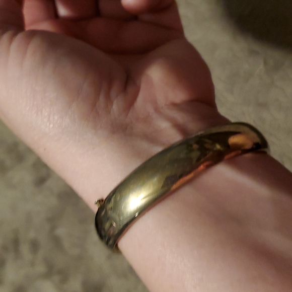 Monet | Jewelry | Vintage Monet Bangle With Inside Clasp | Poshmark